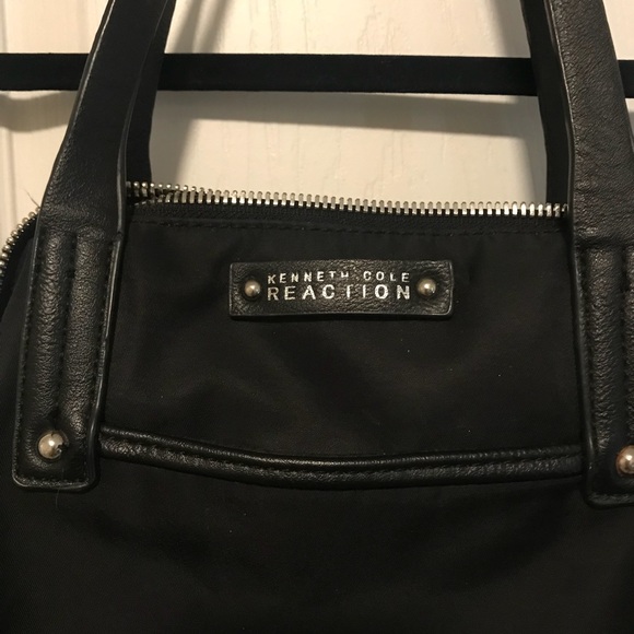 Kenneth Cole Reaction | Bags | Kennith Cole Reaction Cross Body Bag ...